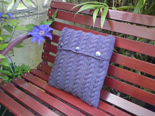 Ravelry: Cable Cushion pattern by Elizabeth Jarvis