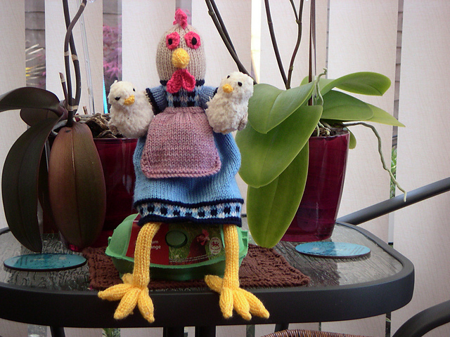 Ravelry: Mother Hen and Chicks pattern by Alan Dart