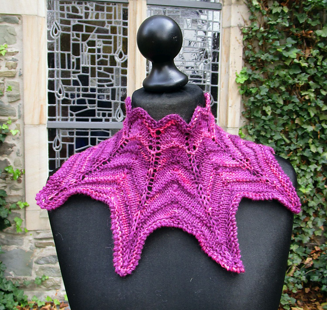 Ravelry: Dragon Cowl Kids pattern by Beyenburgerin Design