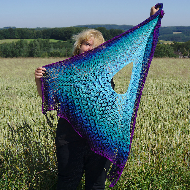 Ravelry: Tricornia Poncho pattern by Beyenburgerin Design