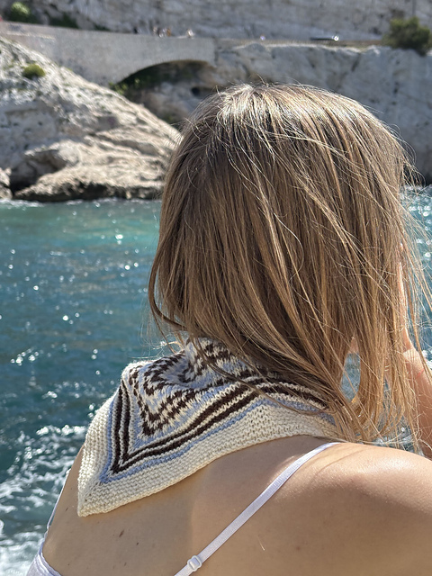 Ravelry: Isla Shawl pattern by Biches & Bûches