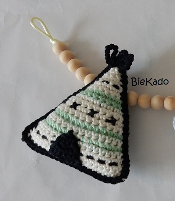 Ravelry: Tipi pattern by D de Bie