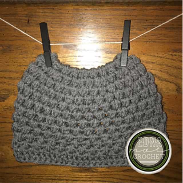 Ravelry: Mama's Messy Bun Beanie pattern by Leslie DeHart