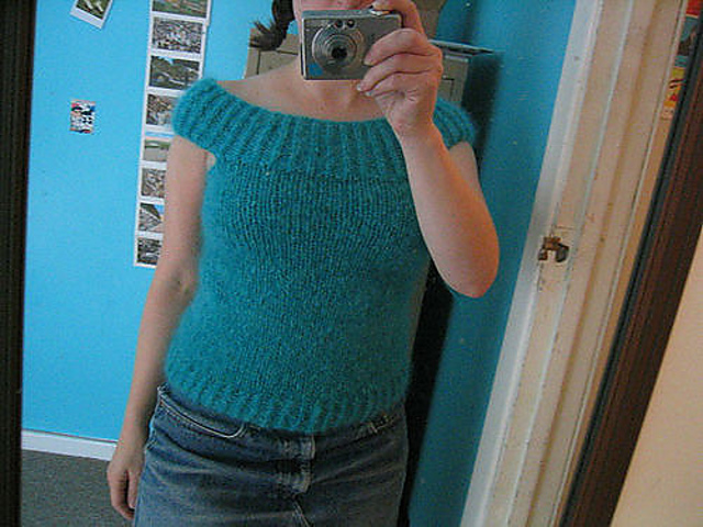 Ravelry: The Cherry Variations pattern by Jessica Fenlon Thomas