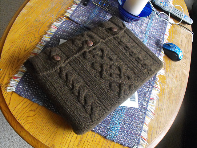 Ravelry: Bijou3owl's Laptop Cover