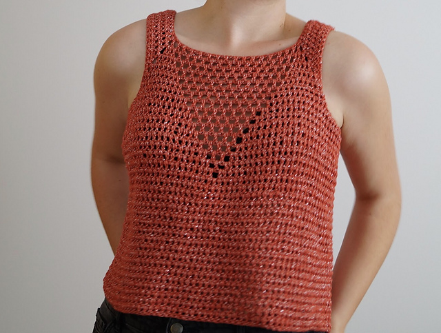 Ravelry: Top Nala pattern by Bikote C