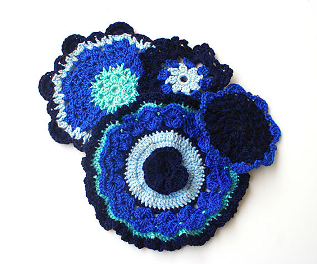 Ravelry: Four Fancy Coasters pattern by PinarV