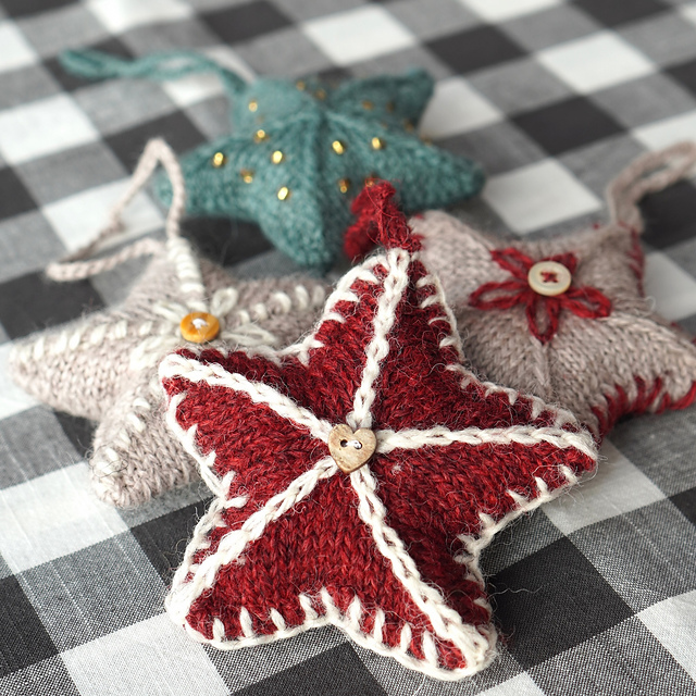 Ravelry: Festive Star pattern by Meg Rodger