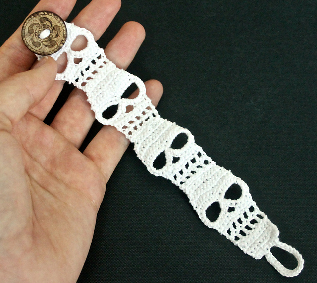 Ravelry: Skull Bracelet Cuff pattern by The Bittiest Baubles