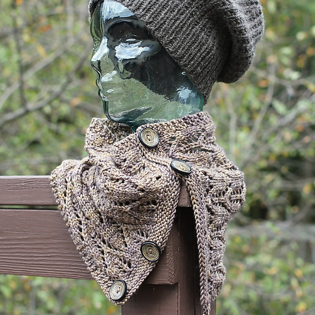 Ravelry: BizzySheep's Gothic Lace Cowl