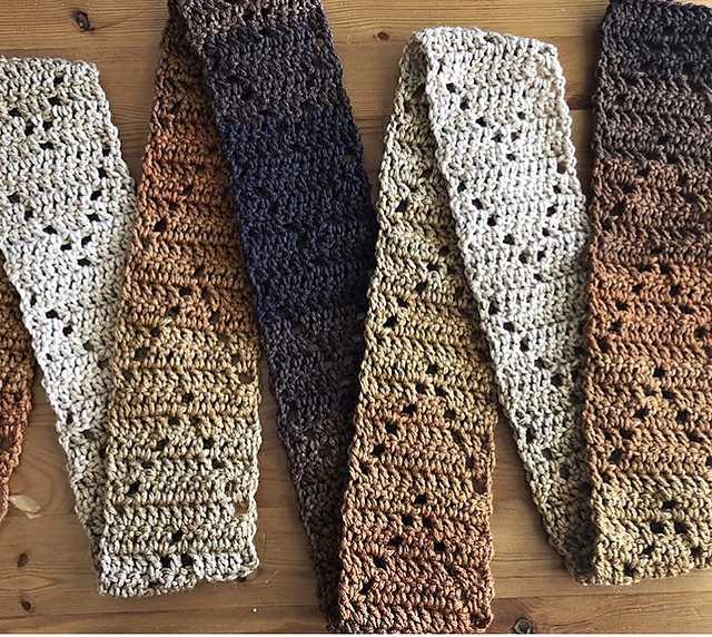Ravelry: Arrow Stripe Skinny Scarf pattern by Black Rose Stitches