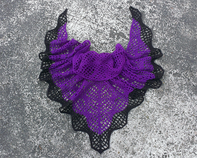 Ravelry: Magic Flow Shawl pattern by Heidi Ehlers