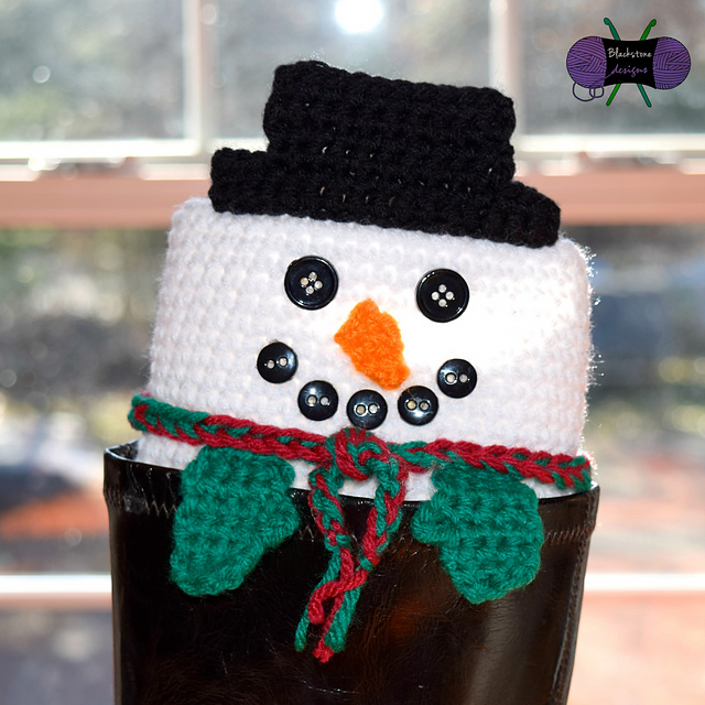 Ravelry: Peeping Snowman Boot Cuffs pattern by Sonya Blackstone