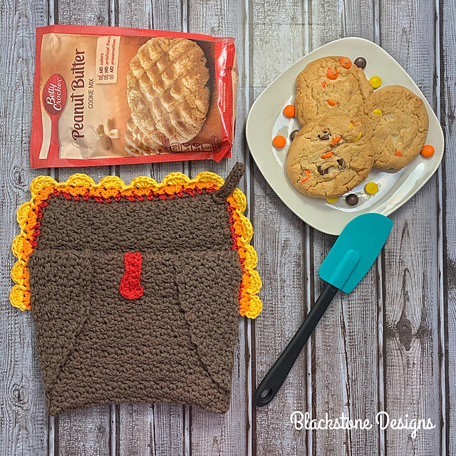 Ravelry: Turkey Belly Pot Holder pattern by Sonya Blackstone