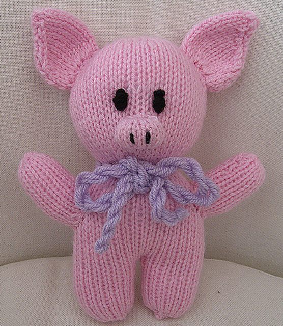 Ravelry: Piglet pattern by Jean Greenhowe