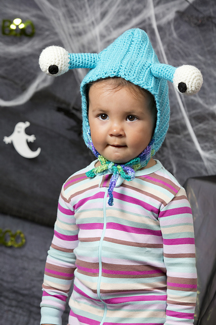 Ravelry: Baby Bug Hood pattern by Sahrit Freud-Weinstein