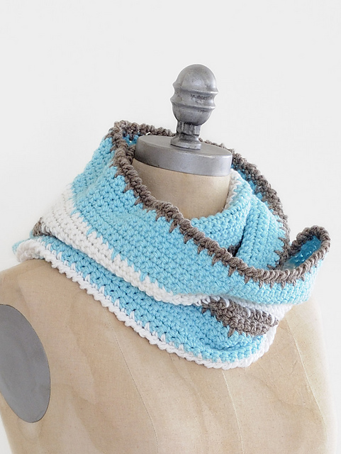 Ravelry: Stalactite Cowl pattern by Jillian Cautrell