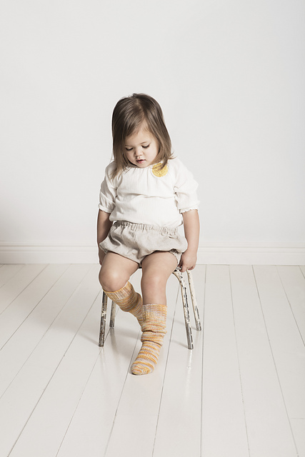 Ravelry: Tootsie Toes Socks pattern by Kate Oates