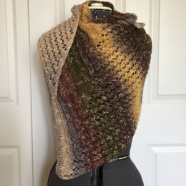 Ravelry: BlueTalisman's Right-Triangle Shawl