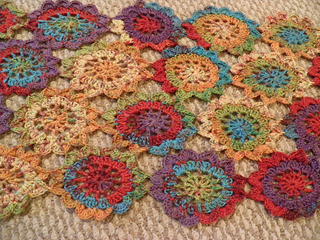 Ravelry: Blueeyedgrl's Japanese Flower Scarf