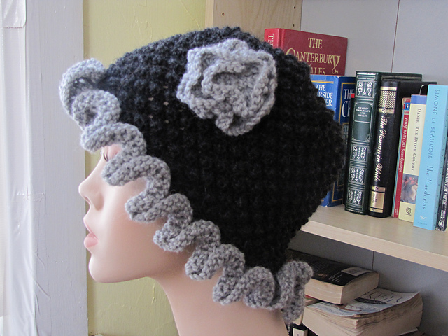 Ravelry: Adult Flapper Girl Hat pattern by Eileen Casey