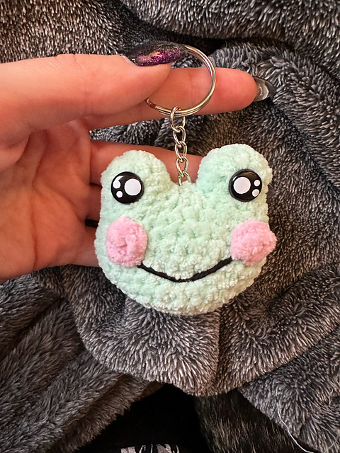 Ravelry: Cute Froggy Keychain pattern by Chloe Rousseau