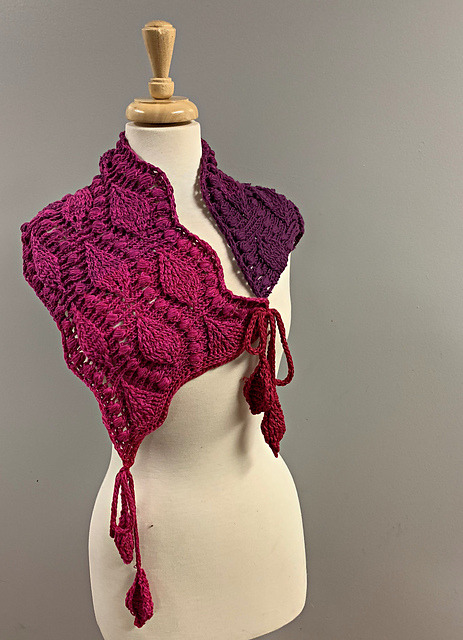 Ravelry: Embossed Leaves Scarflette pattern by Bonita Patterns