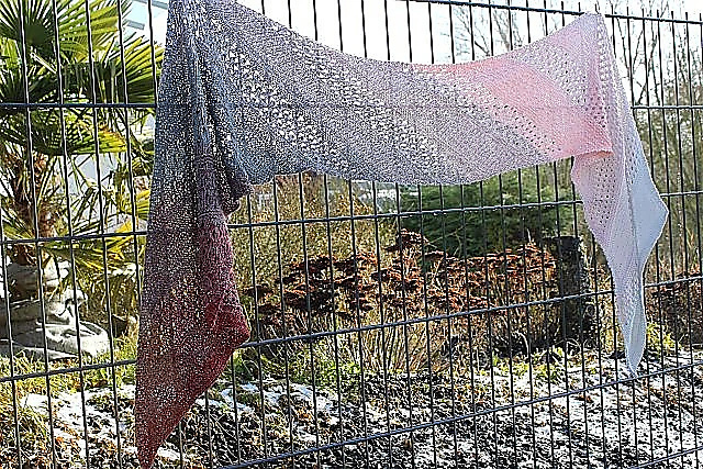 Ravelry: Schal Tuch Diagonal pattern by Bo Smint