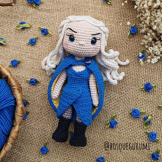 Ravelry: Daenerys Targaryen (GoT) pattern by Paola F. Sousa