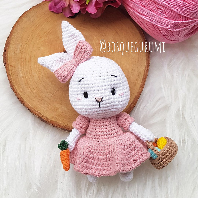Ravelry: Bunny amigurumi pattern by Paola F. Sousa