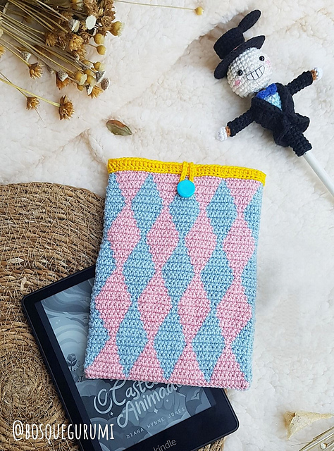 Ravelry: Howl's Moving Castle crochet Kindle cover pattern by Paola F ...