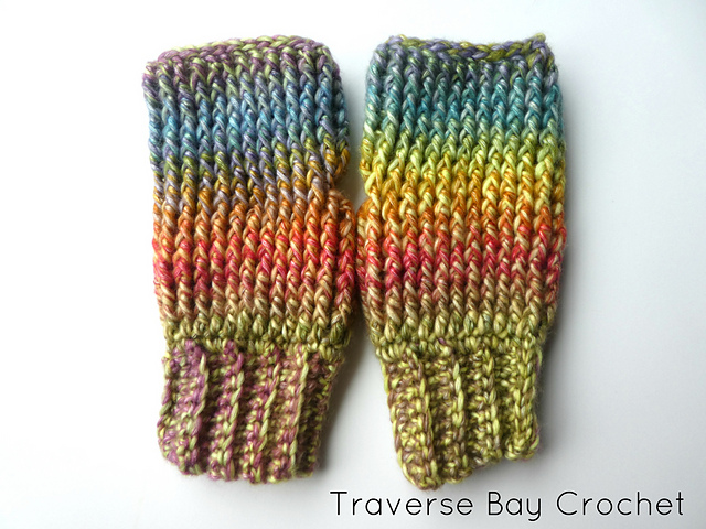 Ravelry: UpNorth Fingerless Mittens pattern by Laura Brian