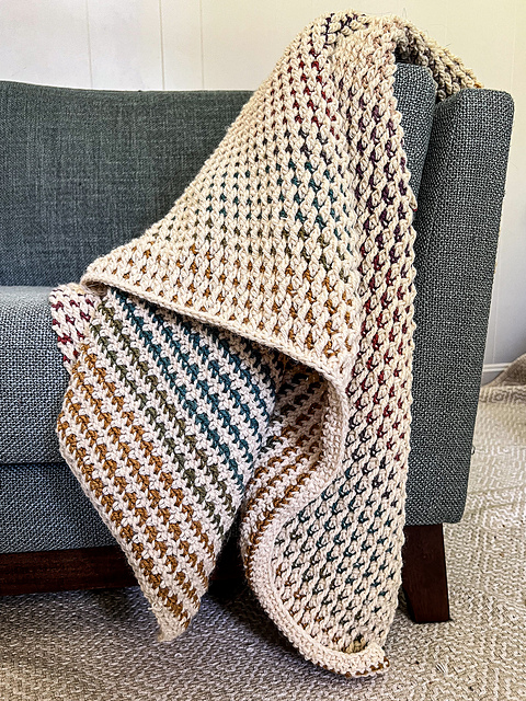 Ravelry: Cozy Gradient Throw Blanket pattern by Brianna Iaropoli