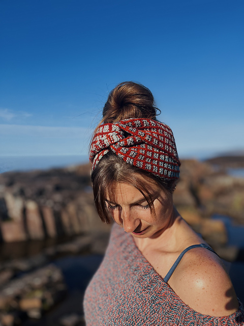 Ravelry: Sideline Wrap pattern by Brienne Moody