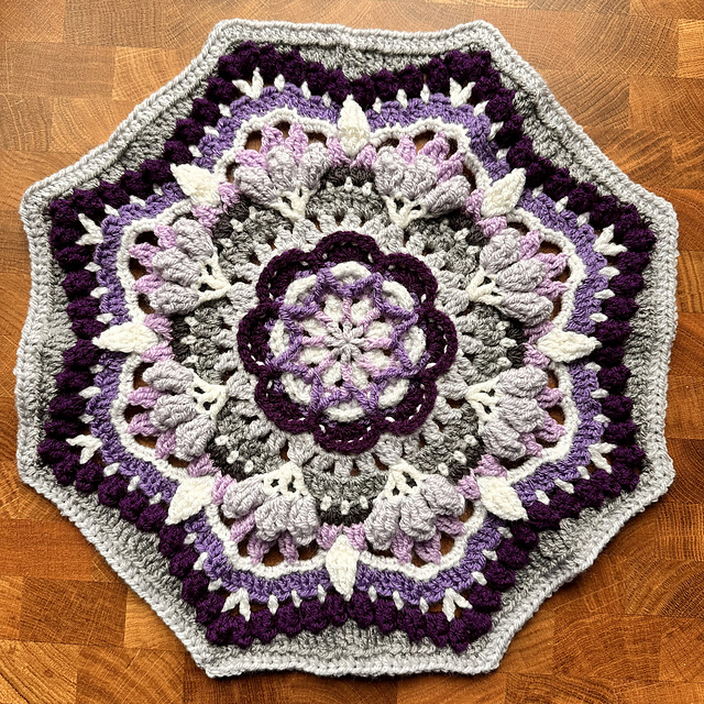 Ravelry: Royal Jewels pattern by Sany (Sanita Brensone)