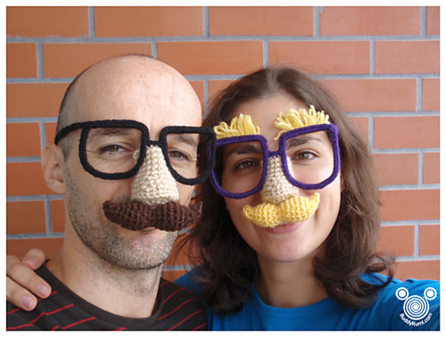 Ravelry: Disguise Mask pattern by Ana Rosa