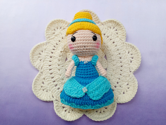 Ravelry: Cinderella pattern by Bella Nguyen