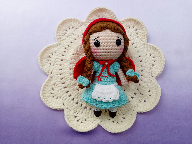 Ravelry: Red Riding Hood pattern by Bella Nguyen