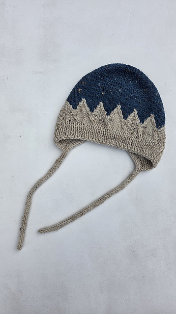 Ravelry: The Snowy Mountains Bonnet pattern by BurraKnits
