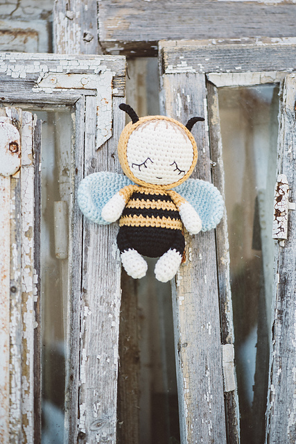 Ravelry: Baby bumblebee pattern by Mari-Liis Lille