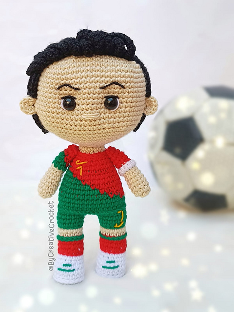 Ravelry: Cristiano Ronaldo pattern by Angelica Sanchez