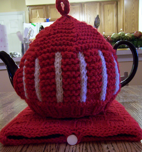 Ravelry: Roses are Red Tea Cozy and Trivet pattern by Mary C. Gildersleeve