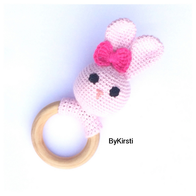 Ravelry: Bunny teether rattle pattern by Kirsti M. Testroote