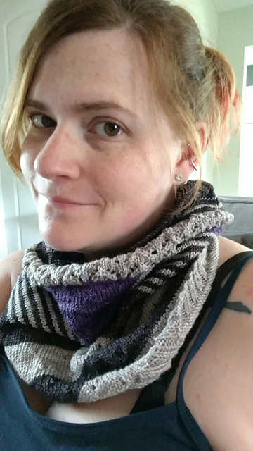 Ravelry: Byrdyth's Three Color Merino Cowl