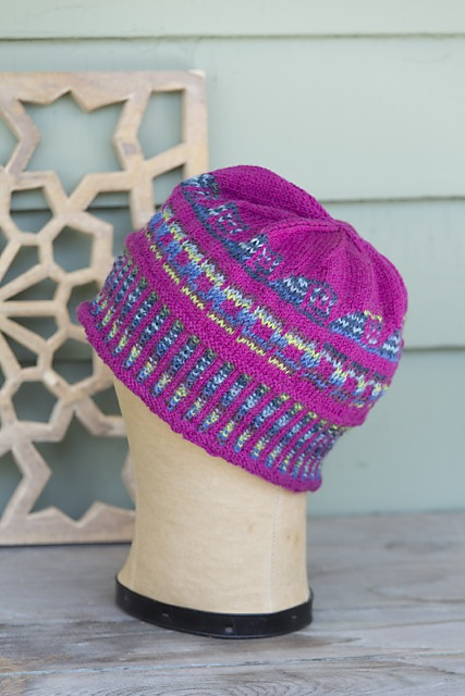 Ravelry: Chain Link Beanie pattern by Cia Abbott Bullemer