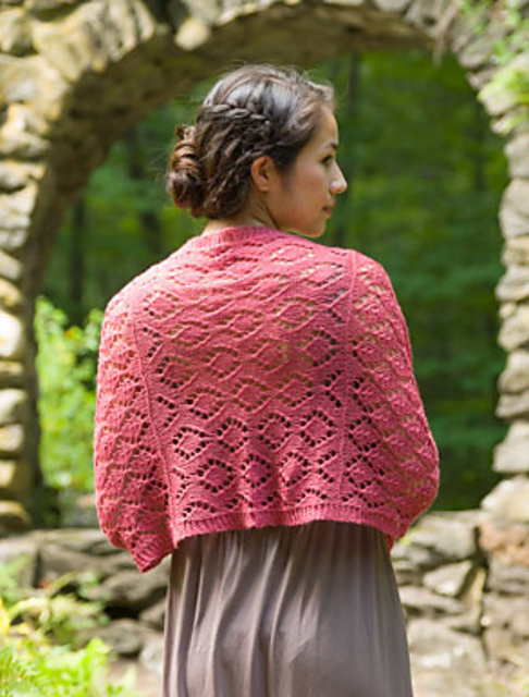 Ravelry: Amber's Wrap pattern by Edith Murphy