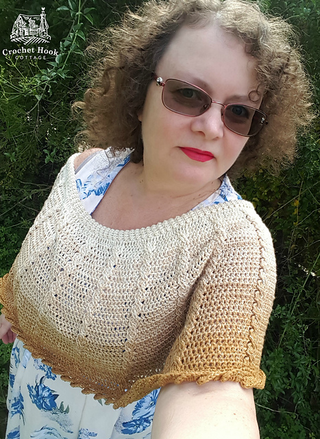 Ravelry: Short Cable Poncho pattern by Jodie Anderson