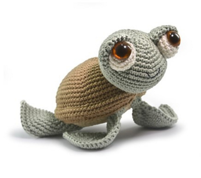 Ravelry: Sea turtle pattern by Paula de Tassia Ferreira