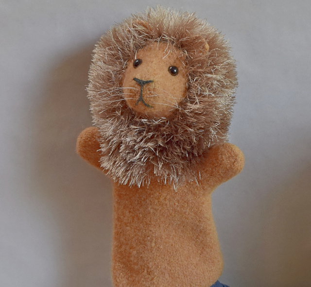 Ravelry: Lion Puppet pattern by Cindy Pilon