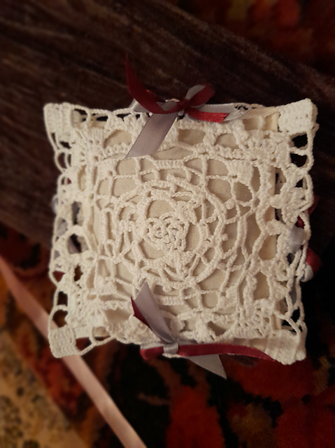 Ravelry: Sachet lace Riddle pattern by Natasha Condurachi
